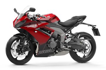 Triumph Daytona 660 vs Yakuza Electric Nebula - Compare Prices, Specs ...