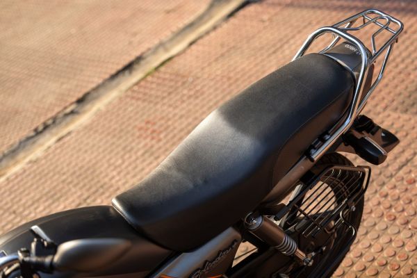 Hero Splendor Plus XTEC Price - Images, Colours & Reviews