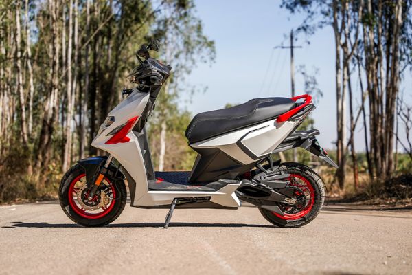 Simple Energy One Price, 248km Range, Charging Time Images, colours ...