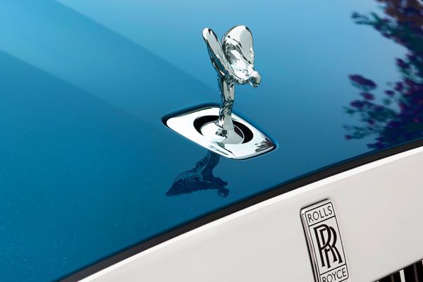 Rolls Royce Ghost Series II Black Badge - On Road Price, RTO, Insurance ...