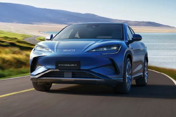 BYD Sealion 7 Premium - On Road Price, RTO, Insurance, Features ...