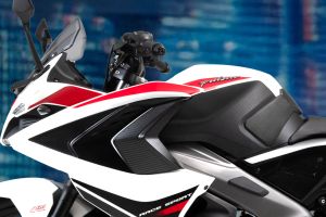 Bajaj Pulsar RS200 Active Black Satin Colour