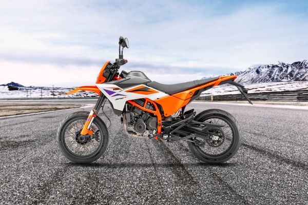 KTM 390 SMC R, Estimated Price Rs 3.30 Lakh, Launch Date 2025, Specs ...