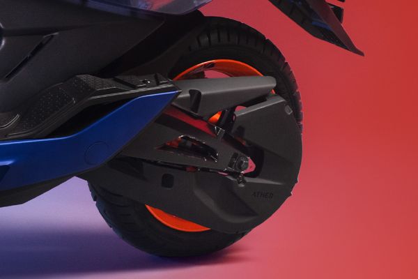 Ather 450 Apex Price, 157km Range, Charging Time Images, colours ...