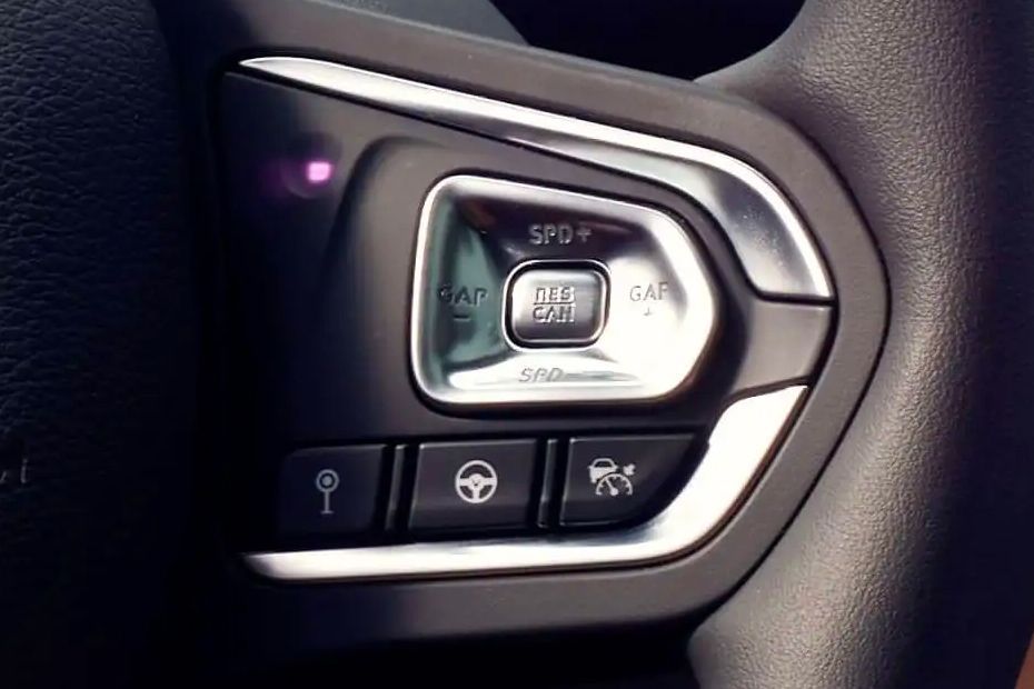 VinFast VF9 Images, VF9 Interior & Exterior Photos, 360 View, Videos ...