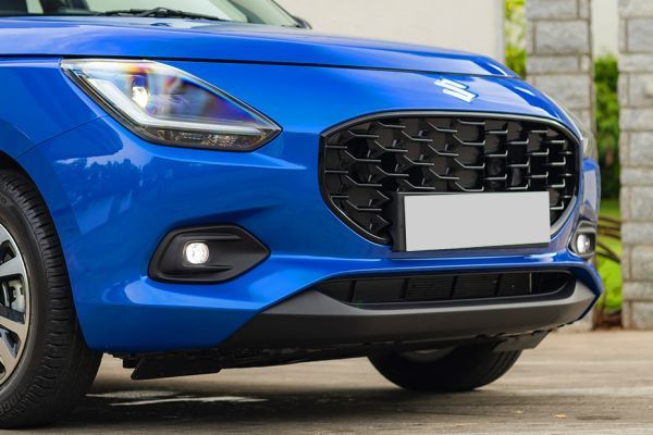 Maruti Swift LXi - On Road Price, RTO, Insurance, Features, Colours ...