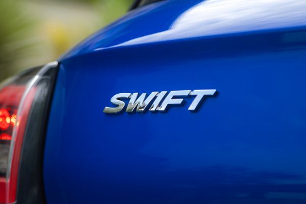 Maruti Suzuki Swift Price, Images, colours, Reviews & Specs