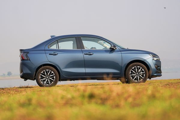 Maruti Dzire ZXI - On Road Price, RTO, Insurance, Features, Colours, Mileage & FAQs