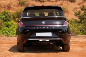 MG Windsor EV Colours – All 6 Colour Options with Images | ZigWheels