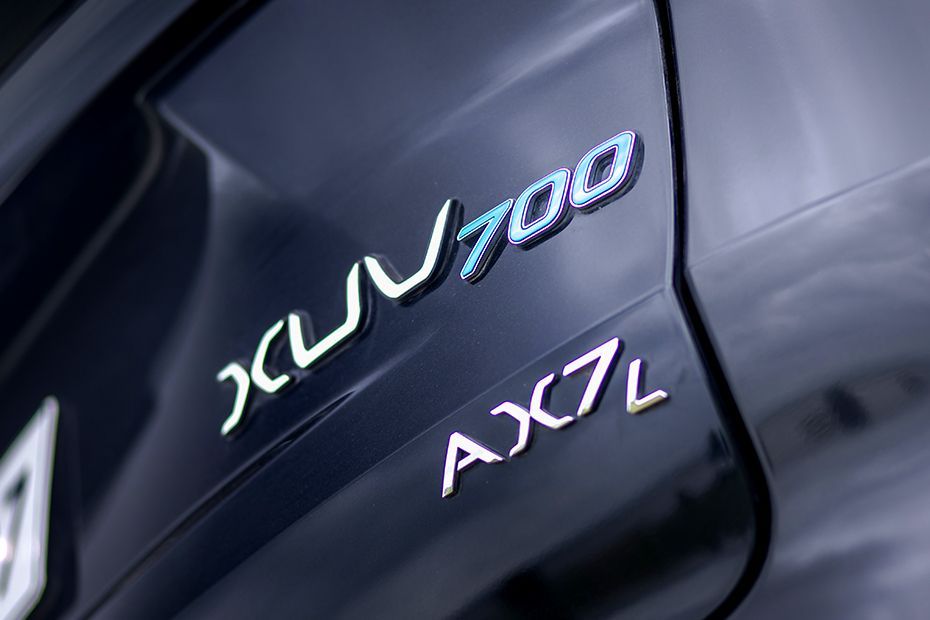 Mahindra XUV700 Images, XUV700 Interior & Exterior Photos, 360 View ...