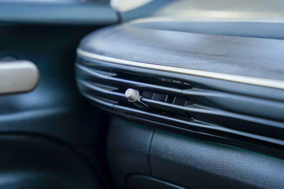 MG Windsor EV Images, Windsor EV Interior & Exterior Photos, 360 View ...