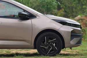 Tata Altroz Pure Grey Colour