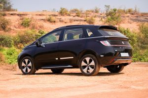 MG Windsor EV Colours – All 6 Colour Options with Images | ZigWheels