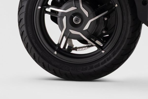 Vida VX2 Price, 142km Range, Charging Time Images, colours, Mileage ...