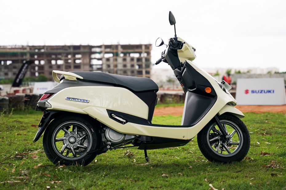 Suzuki e Access Images, e Access Photos & Videos, 360 view
