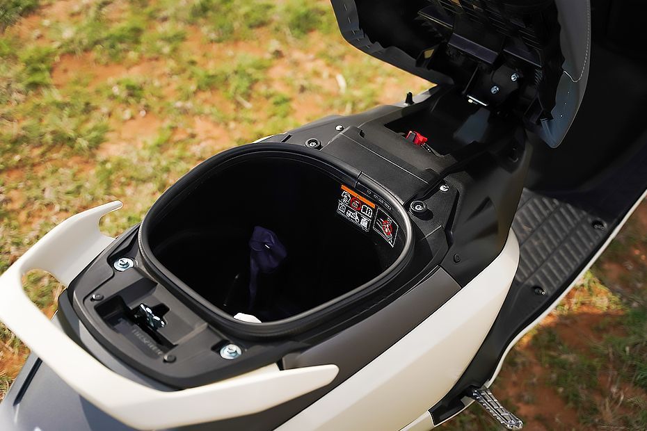 Suzuki e Access Images, e Access Photos & Videos, 360 view
