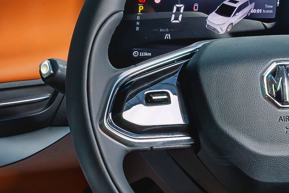 MG M9 Images, M9 Interior & Exterior Photos, 360 View, Videos @ ZigWheels