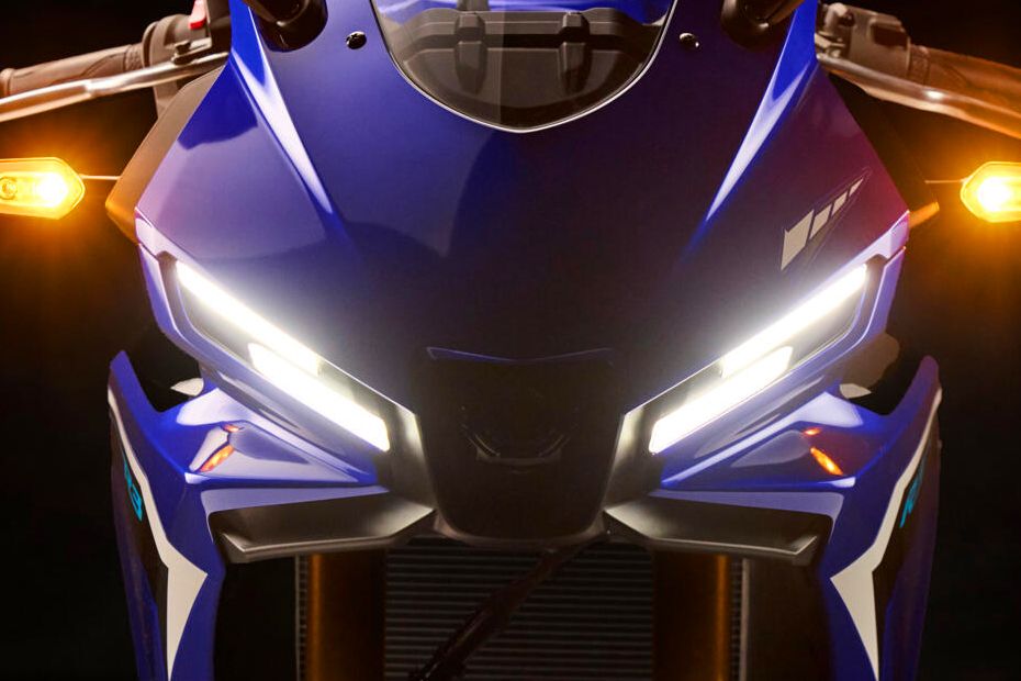 2025 Yamaha R3 Images, 2025 R3 Photos & Videos, 360 view