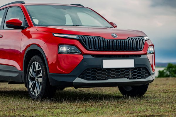 Skoda Kylaq Classic - On Road Price, RTO, Insurance, Features, Colours ...