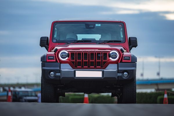 Mahindra Thar ROXX MX1 RWD - 4x4 SUV On Road Price, RTO, Insurance ...