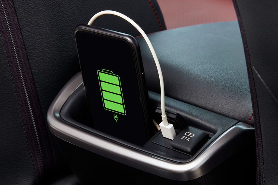 Toyota Fortuner Legender Images, Fortuner Legender Interior & Exterior ...