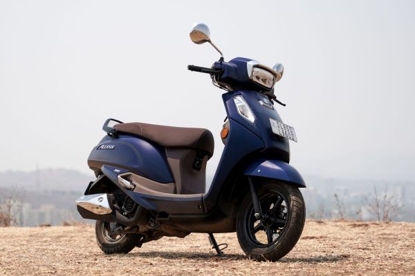 Suzuki Access 125 - Price, 124 cc Engine, Mileage, Colours & Images ...