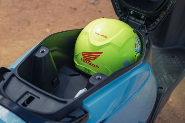 Honda QC1 Price, 80km Range, Charging Time Images, colours, Mileage ...