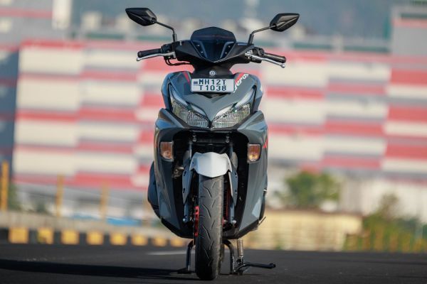 Yamaha Aerox 155 Price - Mileage, Images, Colours | ZigWheels