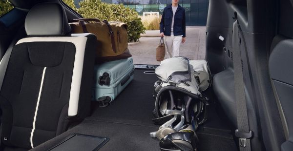 Kia EV6 Price, Range, Charging Time Images, colours, Reviews & Specs