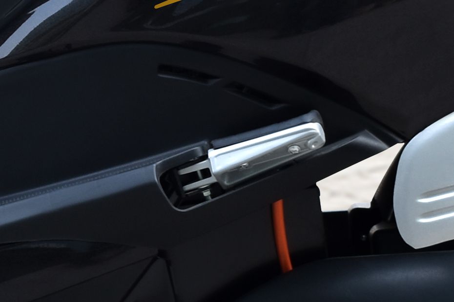 Zelio Legender Plus Images, Legender Plus Photos & Videos, 360 view