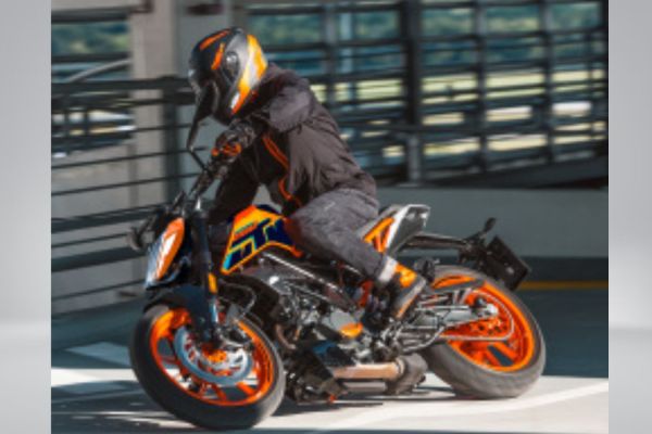 KTM 200 Duke Price - Images, Colours & Reviews