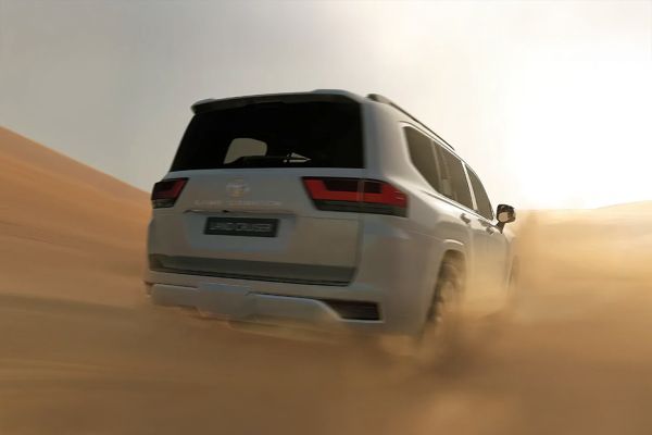 Toyota Land Cruiser 300 Price, 4x4 SUV, Images, colours, Reviews & Specs