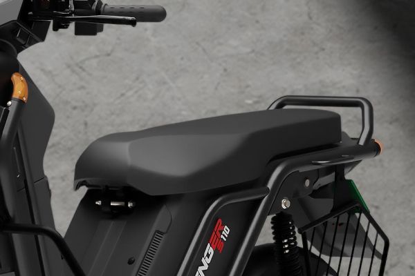 BNC Motors Challenger Price, 180km Range, Charging Time Images, colours, Mileage & Reviews