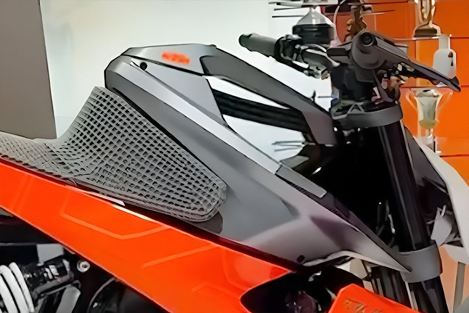 KTM E-Duke Images, E-Duke Photos & Videos, 360 view