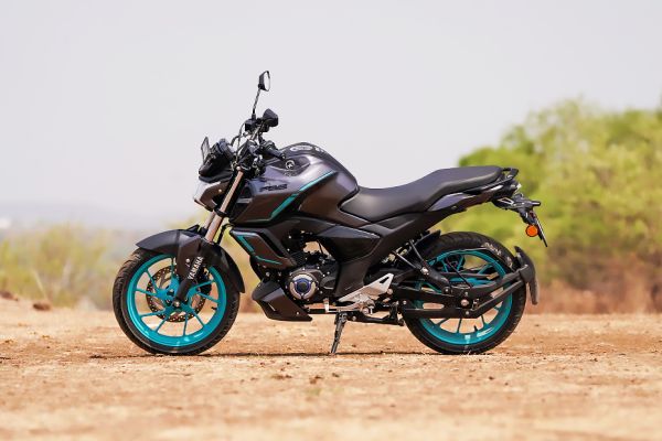 Yamaha 2025 FZ-S Fi Hybrid - On Road Price, RTO, Insurance, Features, Colours, Mileage & FAQs