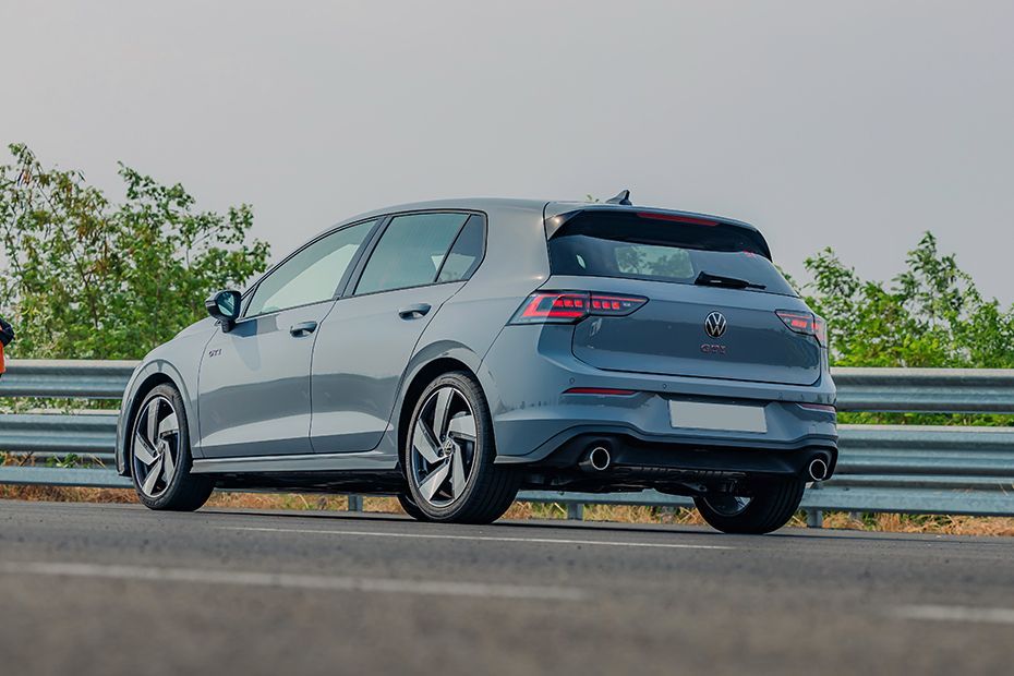 Volkswagen Golf GTI Images, Golf GTI Interior & Exterior Photos, 360 ...