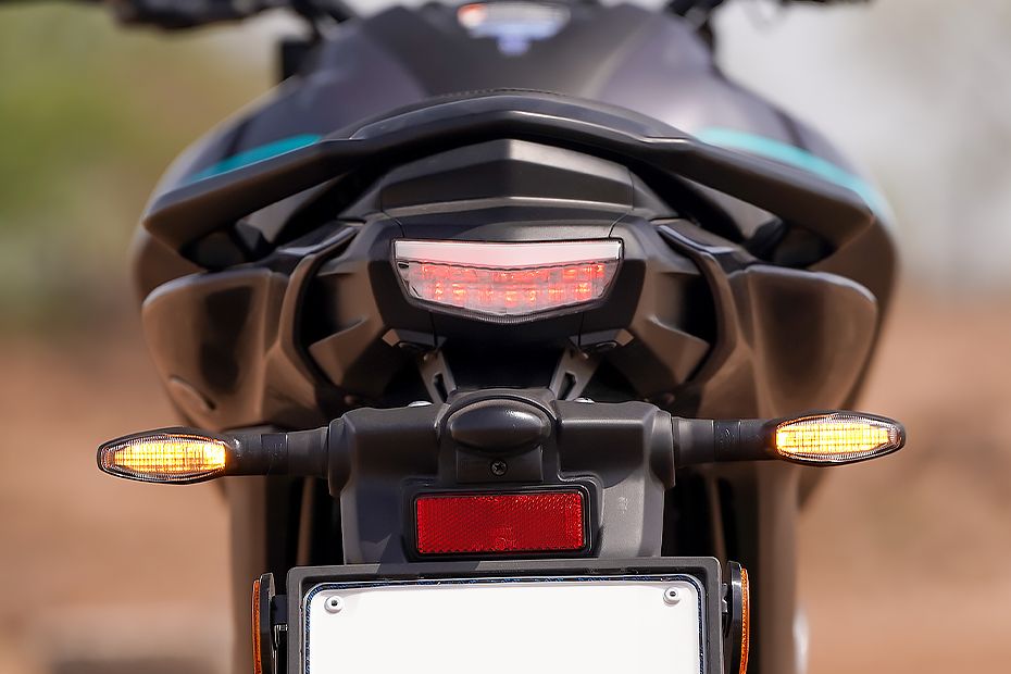 2025 Yamaha FZ-S Fi Images, 2025 FZ-S Fi Photos & Videos, 360 view