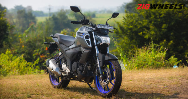 Yamaha FZS-FI V4 Price - Mileage, Images, Colours | ZigWheels