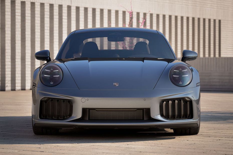 Porsche 911 Images, 911 Interior & Exterior Photos, 360 View, Videos ...
