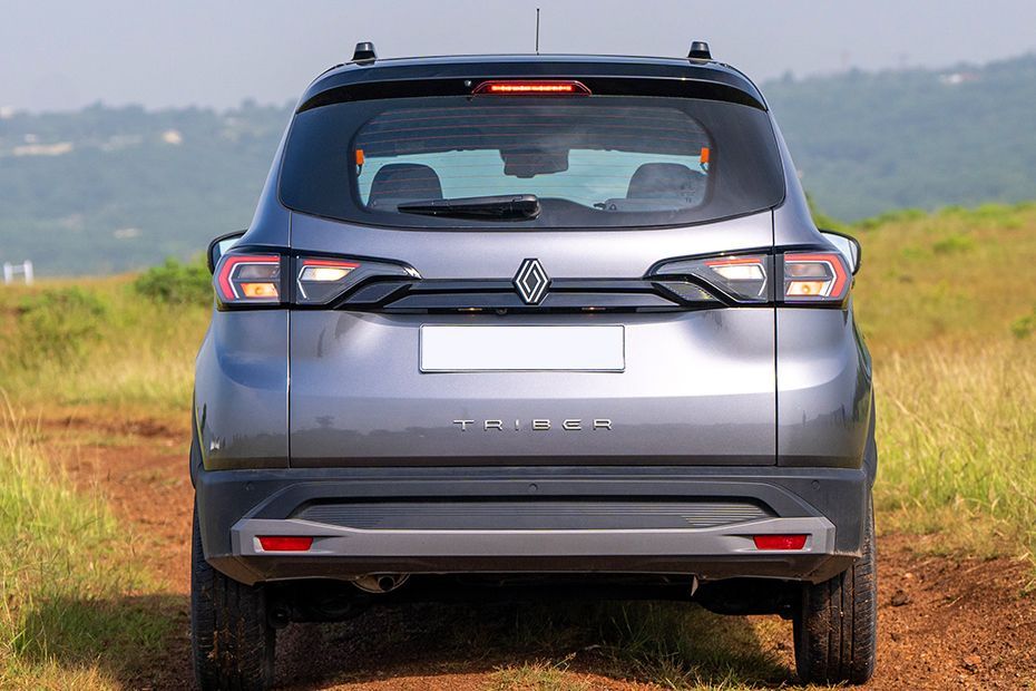 Renault Triber Images, Triber Interior & Exterior Photos, 360 View ...