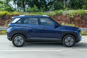 Hyundai Venue Hazel Blue Colour