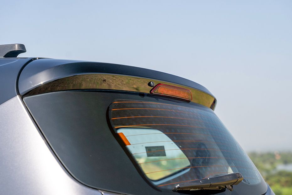 Renault Triber Images, Triber Interior & Exterior Photos, 360 View ...