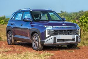 Hyundai Venue HX 6 - On Road Price, RTO, Insurance, Features, Colours ...