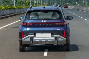 Hyundai Venue Colours – All 10 Colour Options with Images | ZigWheels