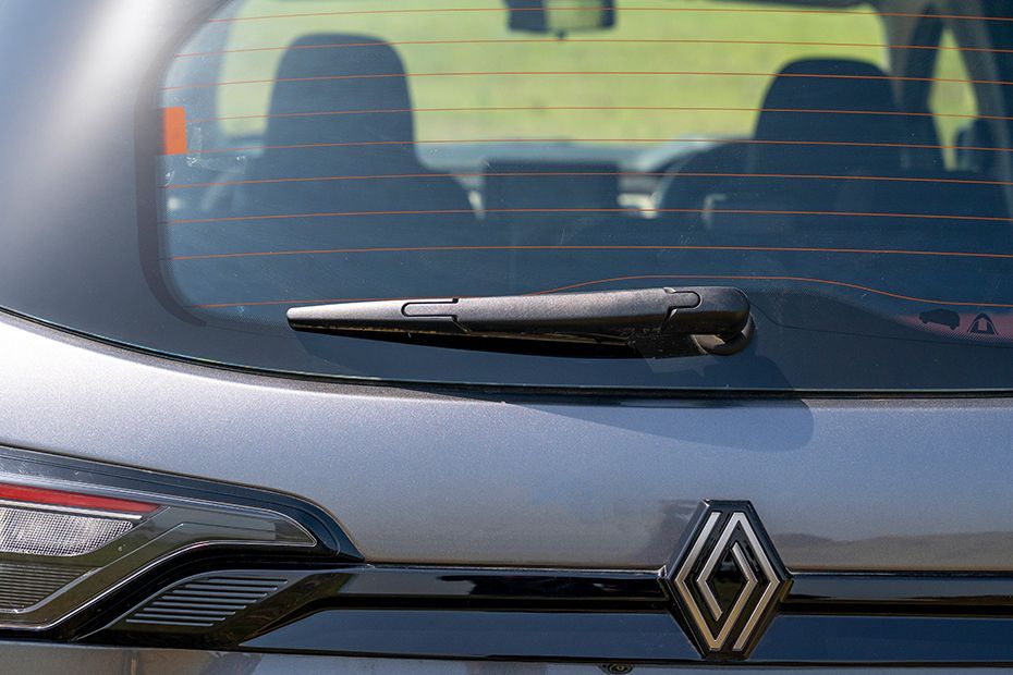 Renault Triber Images, Triber Interior & Exterior Photos, 360 View ...