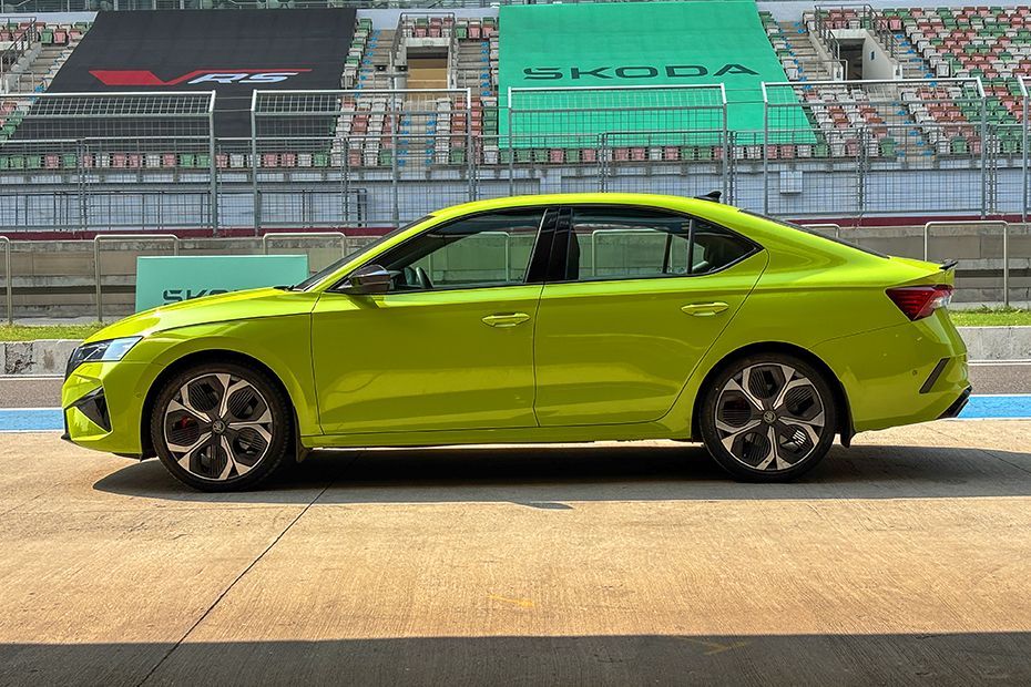 Skoda Octavia RS Images, Octavia RS Interior & Exterior Photos, 360 ...