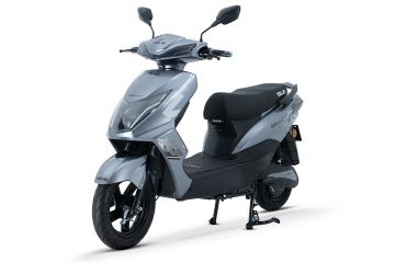 Yamaha FZ X Hybrid vs Zelio Eeva Eco - Compare Prices, Specs, Features