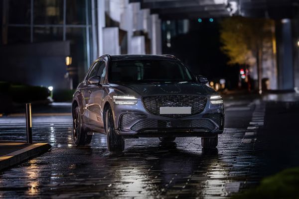 Genesis GV70, Launch Date, Specs, Images, Mileage - ZigWheels