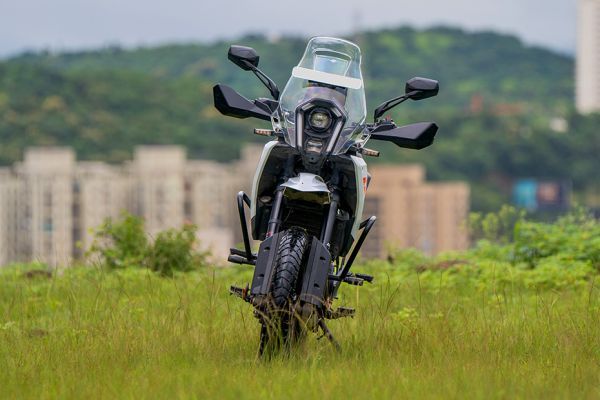 KTM 250 Adventure STD - On Road Price, RTO, Insurance, Features ...