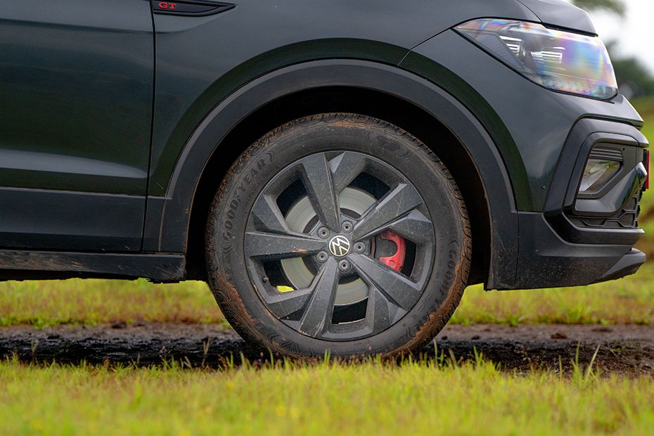 Volkswagen Taigun Images, Taigun Interior & Exterior Photos, 360 View ...